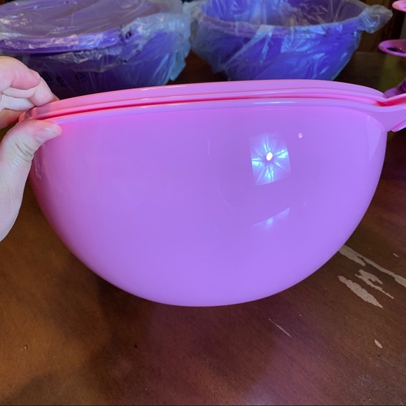 Tupperware | Kitchen | Tupperware Large Thats A Bowl | Poshmark